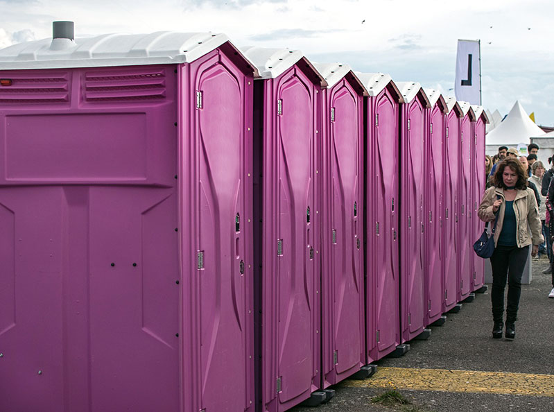 How Many Porta-Potties Do You Need for 100 Guests? - Mountain Disposal